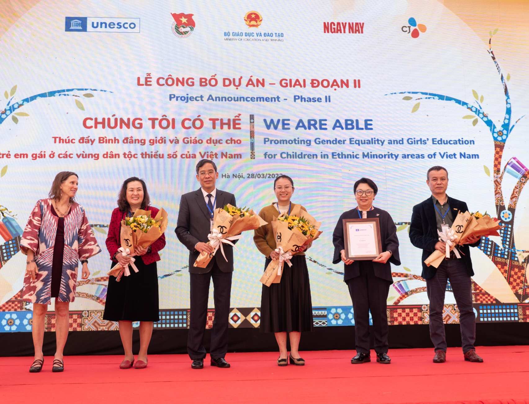 Tập đoàn CJ dành 250.000 đô la cho hoạt động giáo dục trẻ em dân tộc ...