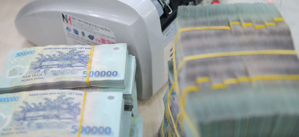 Tăng trưởng tín dụng và chuyện giảm lãi suất cho vay - Tạp chí Kinh tế ...